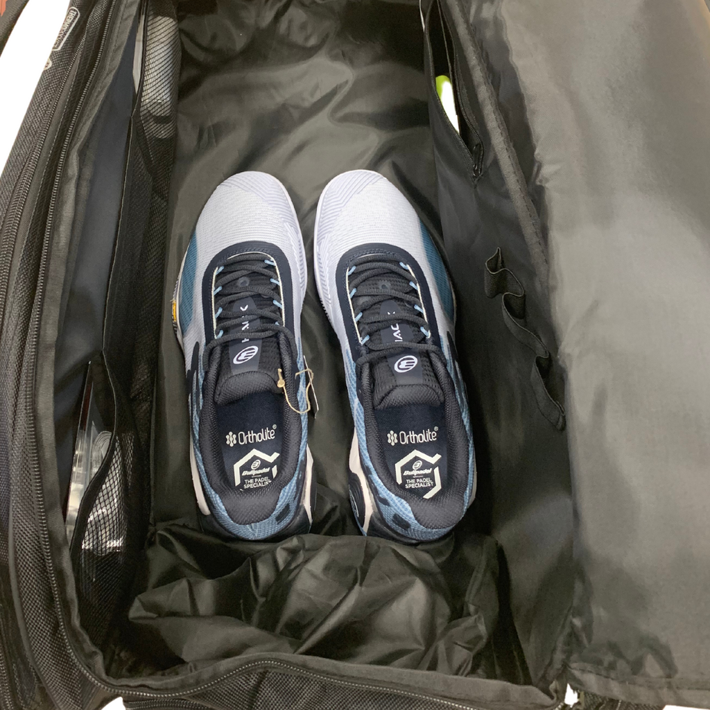 Bullpadel Vertex 24001 Padel Racket Bag Black | Great Discounts - PDHSports